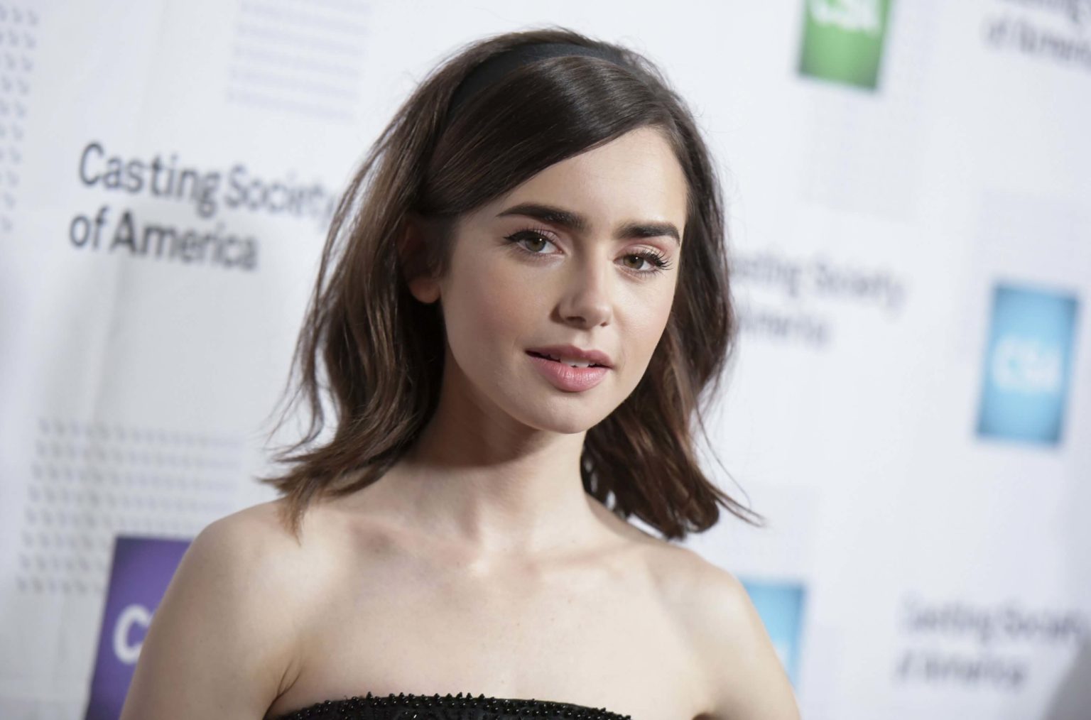 Lily Collins Biography: Age, Husband, Movies, Height, Net Worth ... Lily Collins Biography: Age, Husband, Movies, Height, Net Worth ...
