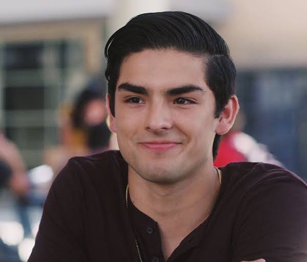 Diego Tinoco Bio: Age, Girlfriend, Height, Movies, Net Worth & Pictures ... Diego Tinoco Bio: Age, Girlfriend, Height, Movies, Net Worth & Pictures ...